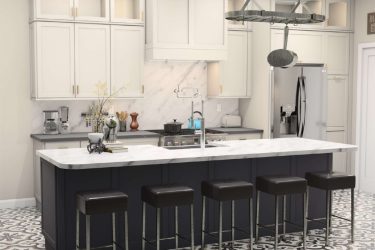 Metal Strips vs. Bullnose Tiles - How To Finish Your Tile Edges.